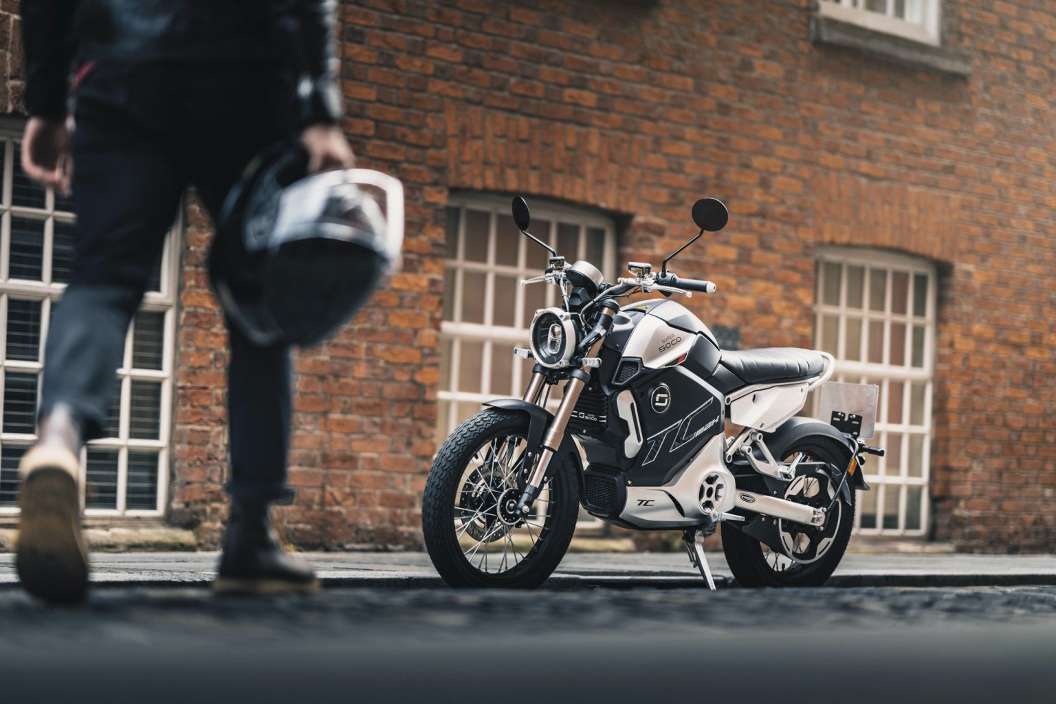 Super Soco TC Max - MeV - Mobilidade Elétrica